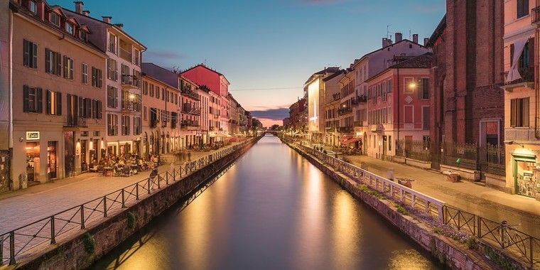 Join the Canals Photo Contest and win 50mm Lens - VIEWBUG.com